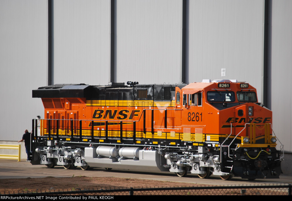 A Very, Very, Very, Brand BNSF 8261 Rolls down the GE Track as She gets run through the paces.